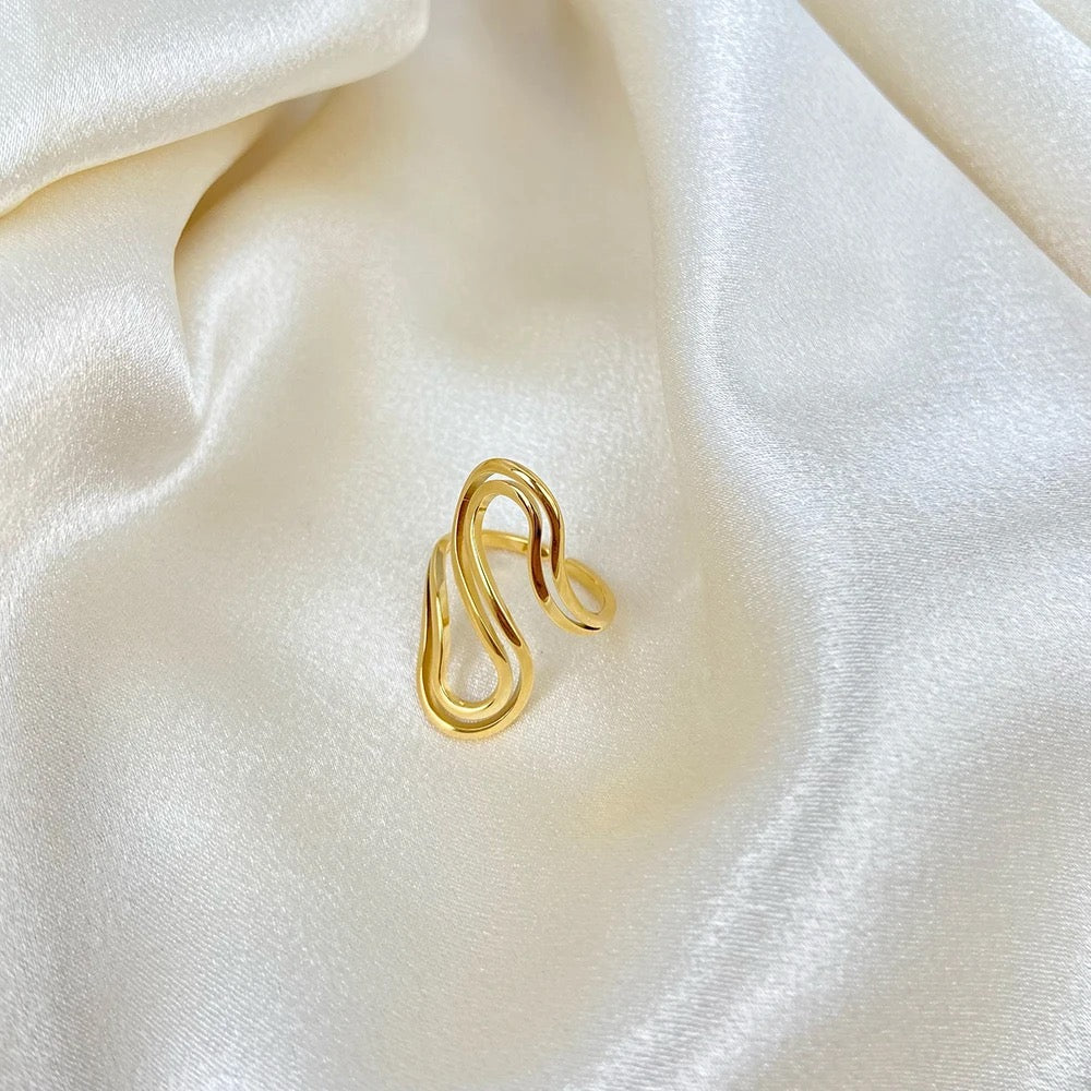 The Adriana Ring – Chellsy Vilaire